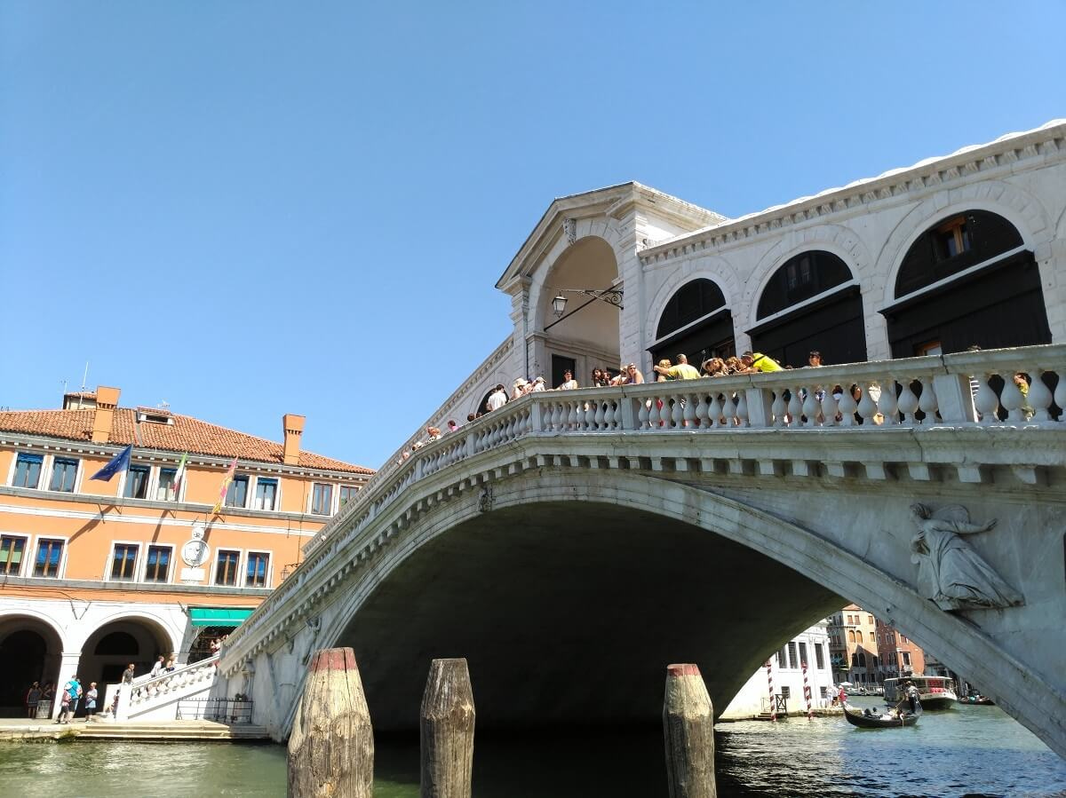Inside Rialto Bridge